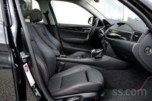 Melns BMW X1 2014 Tukums, ar dzinēja tilpumu 2.00 L un nobraukumu 194 tūkst. km par 11690 €, foto 27 vietnē AUTOMOTO.COM.LV