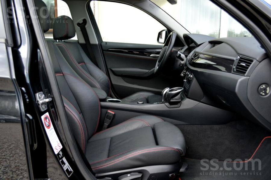 Melns BMW X1 2014 Tukums, ar dzinēja tilpumu 2.00 L un nobraukumu 194 tūkst. km par 11690 €, foto 27 vietnē AUTOMOTO.COM.LV