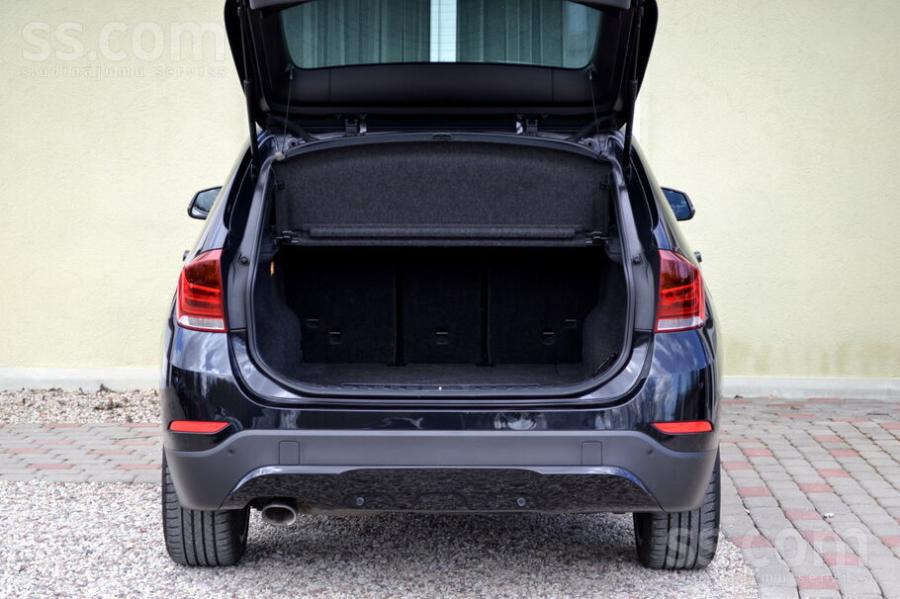 Melns BMW X1 2014 Tukums, ar dzinēja tilpumu 2.00 L un nobraukumu 194 tūkst. km par 11690 €, foto 30 vietnē AUTOMOTO.COM.LV