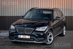 Black BMW X1 2014 in Talsi, with an engine capacity of 2.00 L and mileage of 225 thousand km for 11490 €, photo 4 on AUTOMOTO.COM.LV