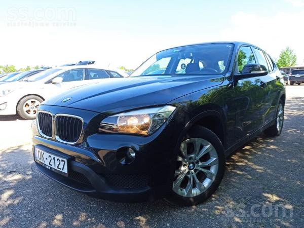 Black BMW X1 2014 in Daugavpils, with an engine capacity of 2.00 L and mileage of 0 thousand km for 7350 €, photo 3 on AUTOMOTO.COM.LV