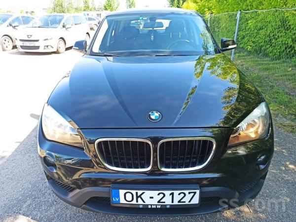 Black BMW X1 2014 in Daugavpils, with an engine capacity of 2.00 L and mileage of 0 thousand km for 7350 €, photo 4 on AUTOMOTO.COM.LV