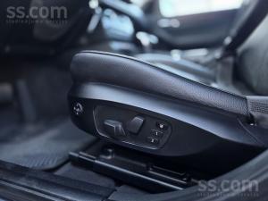 Black BMW X1 2014 in Riga, with an engine capacity of 2.00 L and mileage of 269 thousand km for 10700 €, photo 12 on AUTOMOTO.COM.LV