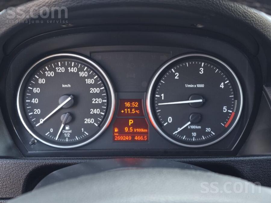 Black BMW X1 2014 in Riga, with an engine capacity of 2.00 L and mileage of 269 thousand km for 10700 €, photo 13 on AUTOMOTO.COM.LV