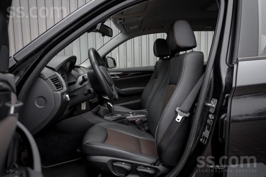 Melns BMW X1 2014 Talsi, ar dzinēja tilpumu 2.00 L un nobraukumu 255 tūkst. km par 10990 €, foto 10 vietnē AUTOMOTO.COM.LV