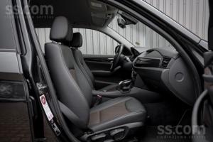 Melns BMW X1 2014 Talsi, ar dzinēja tilpumu 2.00 L un nobraukumu 255 tūkst. km par 10990 €, foto 13 vietnē AUTOMOTO.COM.LV