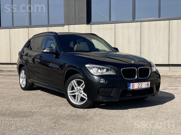 Black BMW X1 2014 in Riga, with an engine capacity of 2.00 L and mileage of 199 thousand km for 11190 €, photo 3 on AUTOMOTO.COM.LV