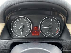 Black BMW X1 2014 in Riga, with an engine capacity of 2.00 L and mileage of 199 thousand km for 11190 €, photo 28 on AUTOMOTO.COM.LV