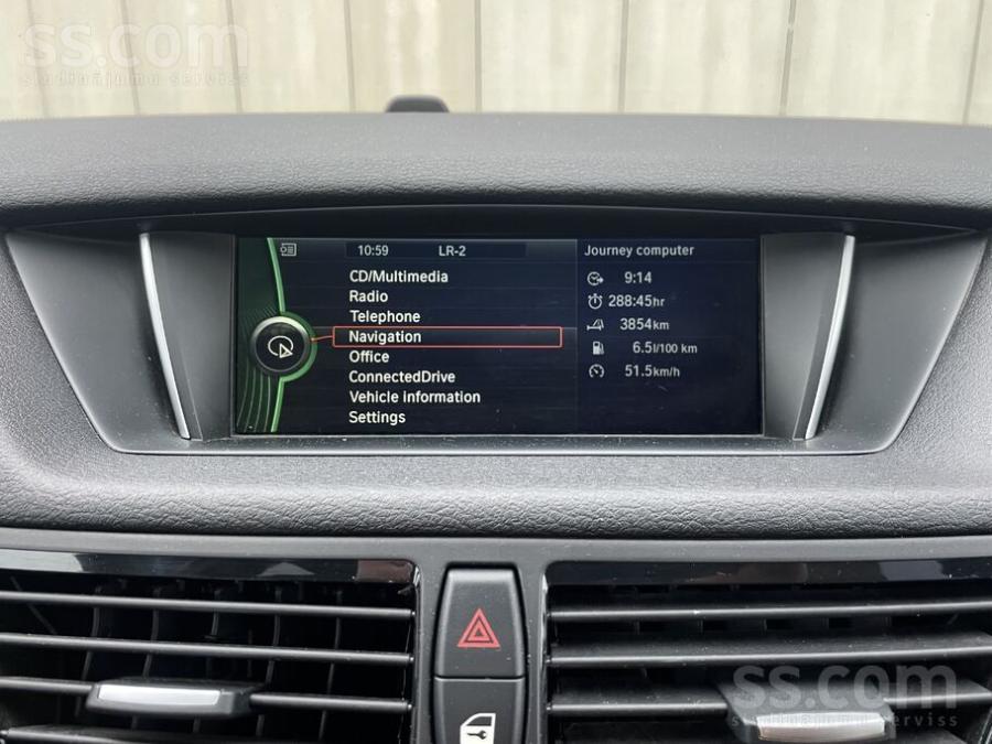 Black BMW X1 2014 in Riga, with an engine capacity of 2.00 L and mileage of 199 thousand km for 11190 €, photo 30 on AUTOMOTO.COM.LV