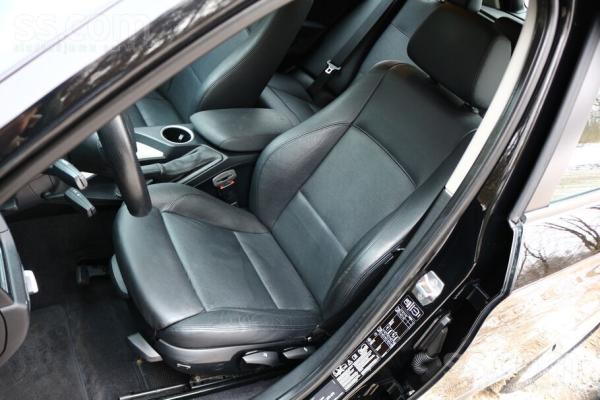 Black BMW X1 2014 in Riga, with an engine capacity of 2.00 L and mileage of 203 thousand km for 10300 €, photo 10 on AUTOMOTO.COM.LV