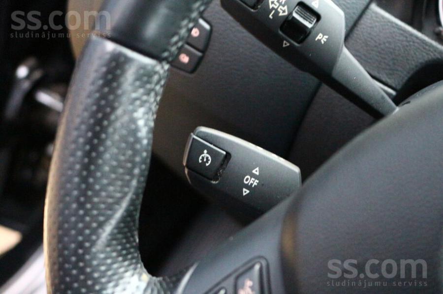 Melns BMW X1 2014 Rīga, ar dzinēja tilpumu 2.00 L un nobraukumu 203 tūkst. km par 10300 €, foto 23 vietnē AUTOMOTO.COM.LV