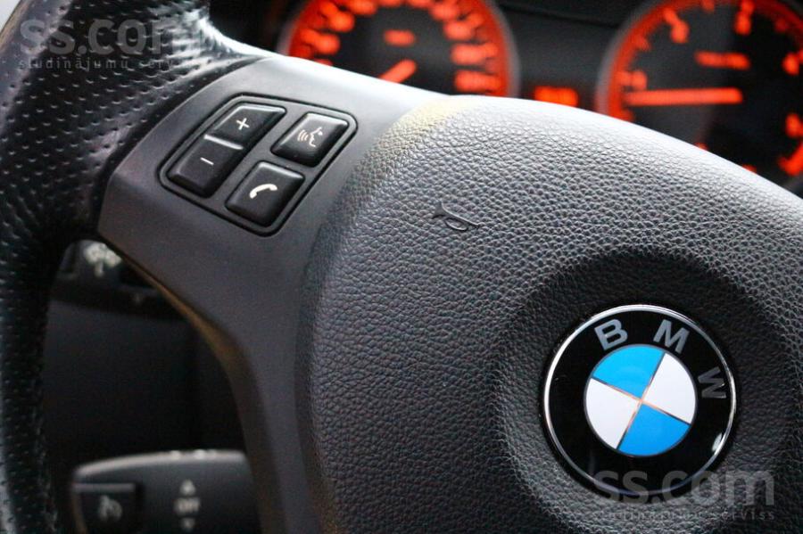 Melns BMW X1 2014 Rīga, ar dzinēja tilpumu 2.00 L un nobraukumu 203 tūkst. km par 10300 €, foto 24 vietnē AUTOMOTO.COM.LV