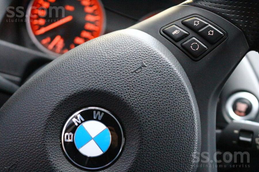 Melns BMW X1 2014 Rīga, ar dzinēja tilpumu 2.00 L un nobraukumu 203 tūkst. km par 10300 €, foto 25 vietnē AUTOMOTO.COM.LV