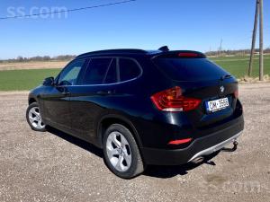 Black BMW X1 2014 in Talsi, with an engine capacity of 2.00 L and mileage of 181 thousand km for 11500 €, photo 6 on AUTOMOTO.COM.LV