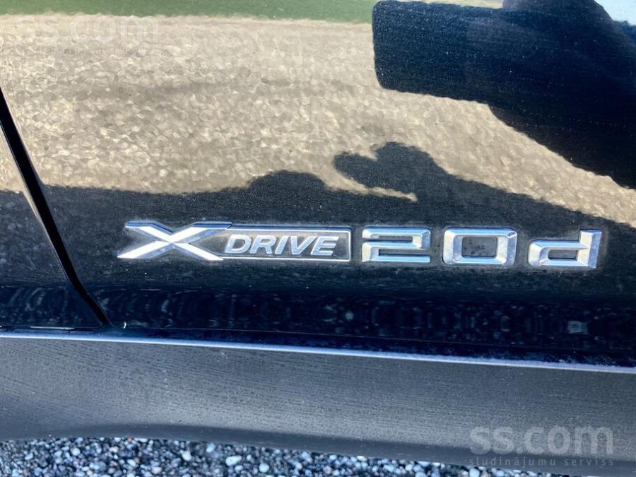 Black BMW X1 2014 in Talsi, with an engine capacity of 2.00 L and mileage of 181 thousand km for 11500 €, photo 8 on AUTOMOTO.COM.LV