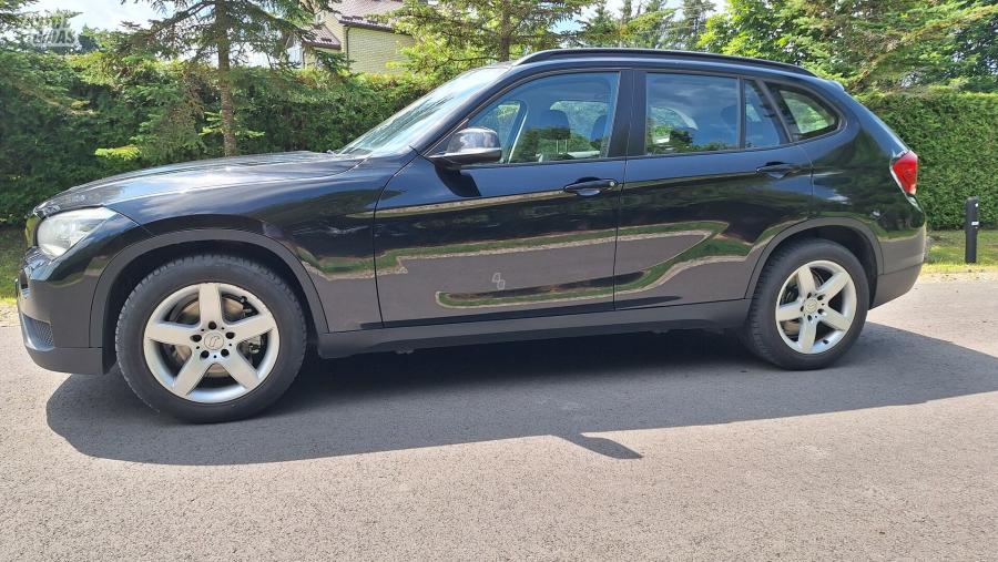 Black BMW X1 2014 in Marijampole, with an engine capacity of 2.00 L and mileage of 227 thousand km for 6900 €, photo 9 on AUTOMOTO.COM.LV