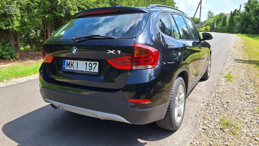 Black BMW X1 2014 in Marijampole, with an engine capacity of 2.00 L and mileage of 227 thousand km for 6900 €, photo 10 on AUTOMOTO.COM.LV