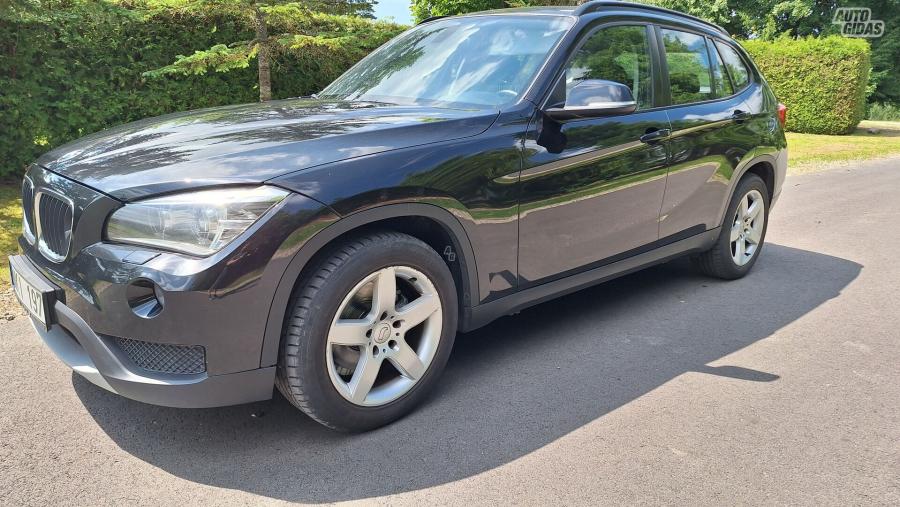 Black BMW X1 2014 in Marijampole, with an engine capacity of 2.00 L and mileage of 227 thousand km for 6900 €, photo 13 on AUTOMOTO.COM.LV