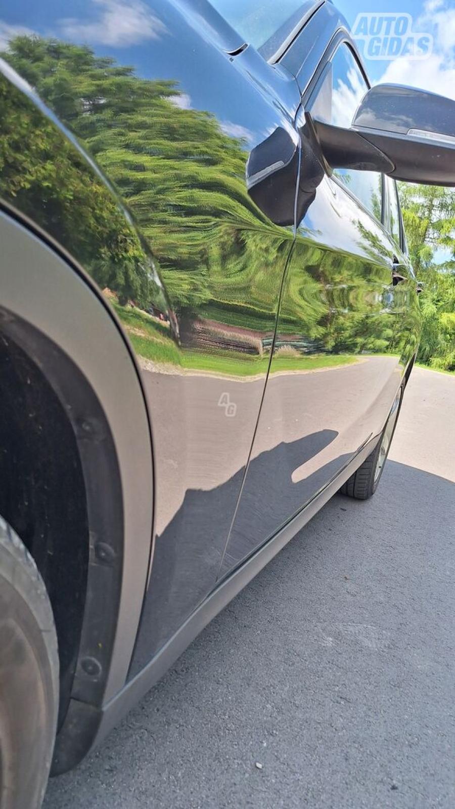 Black BMW X1 2014 in Marijampole, with an engine capacity of 2.00 L and mileage of 227 thousand km for 6900 €, photo 16 on AUTOMOTO.COM.LV