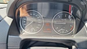 Black BMW X1 2014 in Marijampole, with an engine capacity of 2.00 L and mileage of 227 thousand km for 6900 €, photo 24 on AUTOMOTO.COM.LV