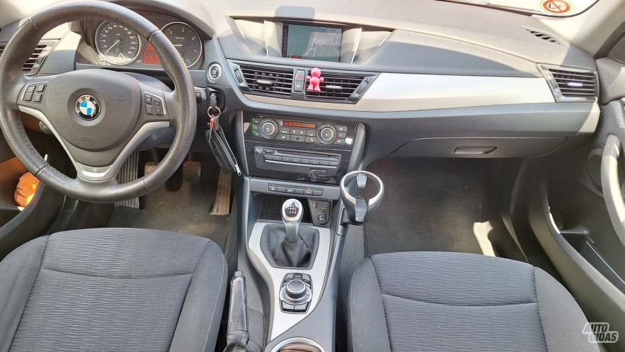 Black BMW X1 2014 in Marijampole, with an engine capacity of 2.00 L and mileage of 227 thousand km for 6900 €, photo 26 on AUTOMOTO.COM.LV