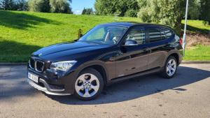 Black BMW X1 2014 in Riga, with an engine capacity of 2.00 L and mileage of 214 thousand km for 9300 €, photo 6 on AUTOMOTO.COM.LV