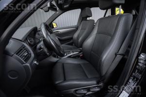 Melns BMW X1 2014 Jelgava, ar dzinēja tilpumu 2.00 L un nobraukumu 0 tūkst. km par 10800 €, foto 8 vietnē AUTOMOTO.COM.LV