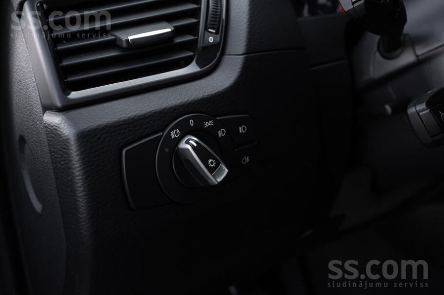 Melns BMW X1 2014 Jelgava, ar dzinēja tilpumu 2.00 L un nobraukumu 0 tūkst. km par 10800 €, foto 10 vietnē AUTOMOTO.COM.LV