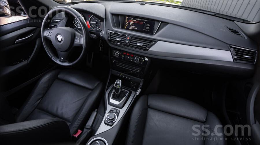 Melns BMW X1 2014 Jelgava, ar dzinēja tilpumu 2.00 L un nobraukumu 0 tūkst. km par 10800 €, foto 11 vietnē AUTOMOTO.COM.LV