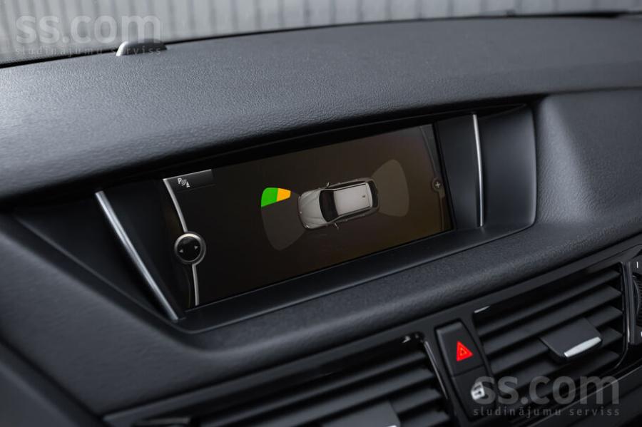Melns BMW X1 2014 Jelgava, ar dzinēja tilpumu 2.00 L un nobraukumu 0 tūkst. km par 10800 €, foto 20 vietnē AUTOMOTO.COM.LV