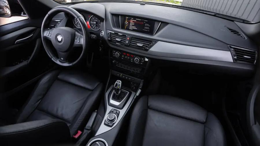 Melns BMW X1 2014 Jelgava, ar dzinēja tilpumu 2.00 L un nobraukumu 212 tūkst. km par 10800 €, foto 11 vietnē AUTOMOTO.COM.LV