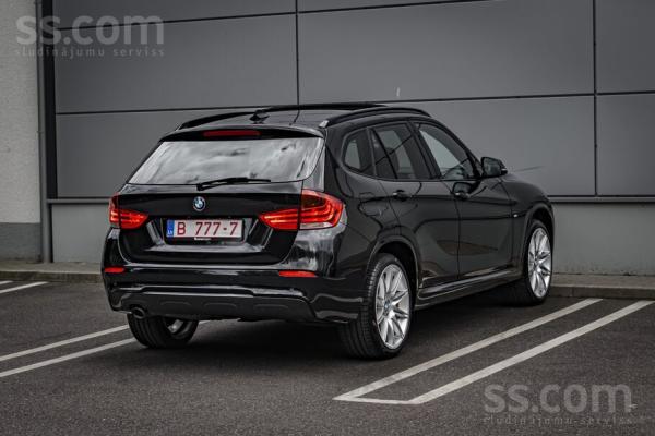 Melns BMW X1 2014 Rīga, ar dzinēja tilpumu 2.00 L un nobraukumu 191 tūkst. km par 12750 €, foto 4 vietnē AUTOMOTO.COM.LV