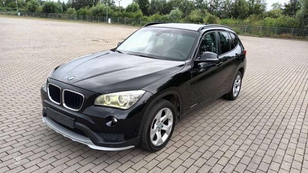 Black BMW X1 2014 in Marijampole, with an engine capacity of 2.00 L and mileage of 244 thousand km for 6500 €, photo 2 on AUTOMOTO.COM.LV