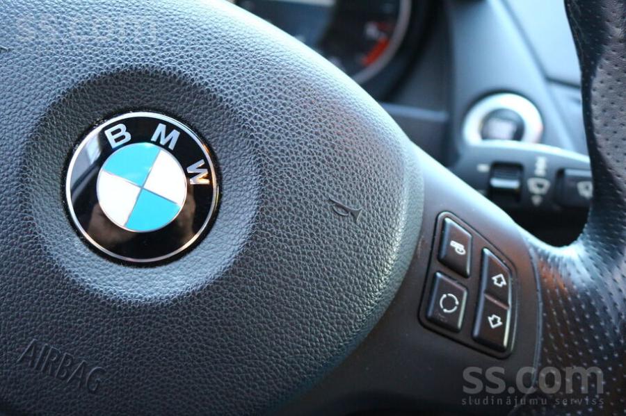 Melns BMW X1 2014 Rīga, ar dzinēja tilpumu 2.00 L un nobraukumu 203 tūkst. km par 10300 €, foto 27 vietnē AUTOMOTO.COM.LV