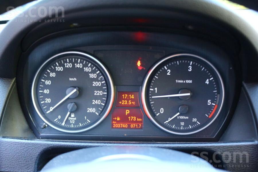 Melns BMW X1 2014 Rīga, ar dzinēja tilpumu 2.00 L un nobraukumu 203 tūkst. km par 10300 €, foto 28 vietnē AUTOMOTO.COM.LV