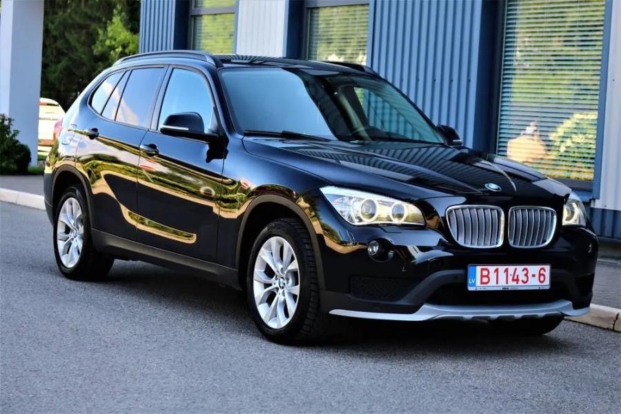 Melns BMW X1 2014 Rīga, ar dzinēja tilpumu 2.00 L un nobraukumu 203 tūkst. km par 10300 €, foto 6 vietnē AUTOMOTO.COM.LV