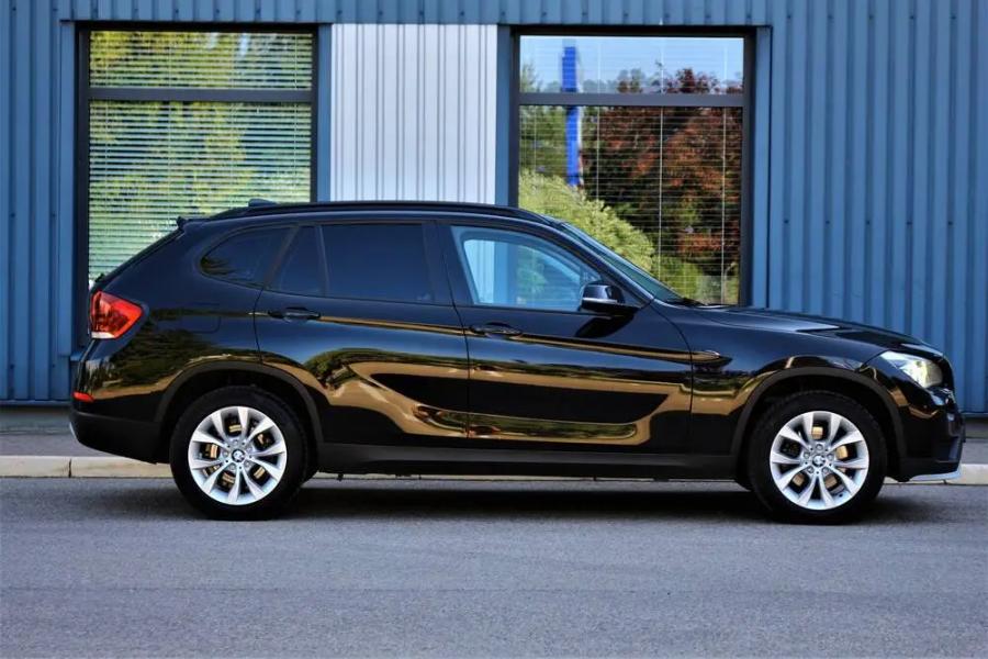 Melns BMW X1 2014 Rīga, ar dzinēja tilpumu 2.00 L un nobraukumu 203 tūkst. km par 10300 €, foto 7 vietnē AUTOMOTO.COM.LV