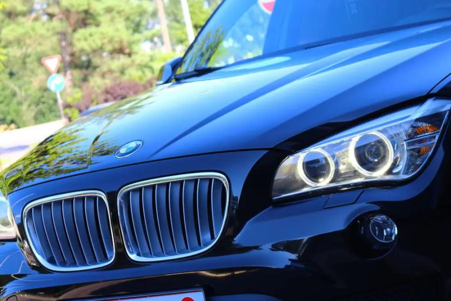 Melns BMW X1 2014 Rīga, ar dzinēja tilpumu 2.00 L un nobraukumu 203 tūkst. km par 10300 €, foto 9 vietnē AUTOMOTO.COM.LV