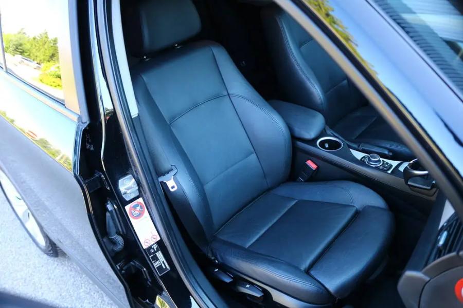 Melns BMW X1 2014 Rīga, ar dzinēja tilpumu 2.00 L un nobraukumu 203 tūkst. km par 10300 €, foto 18 vietnē AUTOMOTO.COM.LV
