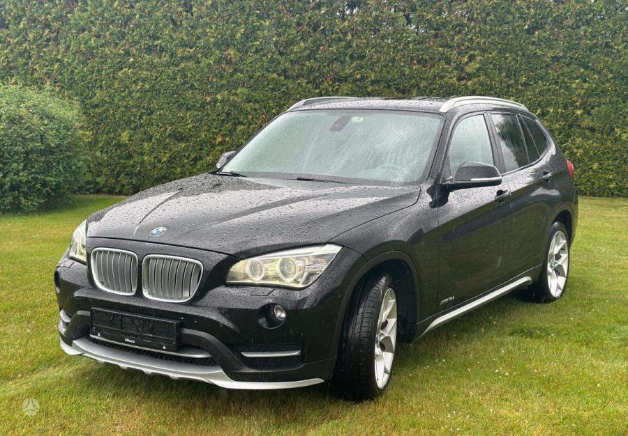 Melns BMW X1 2014 Viļņa, ar dzinēja tilpumu 2.00 L un nobraukumu 204 tūkst. km par 7999 €, foto 7 vietnē AUTOMOTO.COM.LV