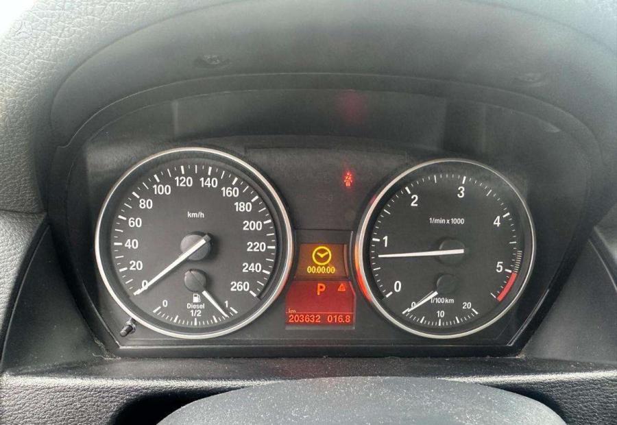 Melns BMW X1 2014 Viļņa, ar dzinēja tilpumu 2.00 L un nobraukumu 204 tūkst. km par 7999 €, foto 11 vietnē AUTOMOTO.COM.LV