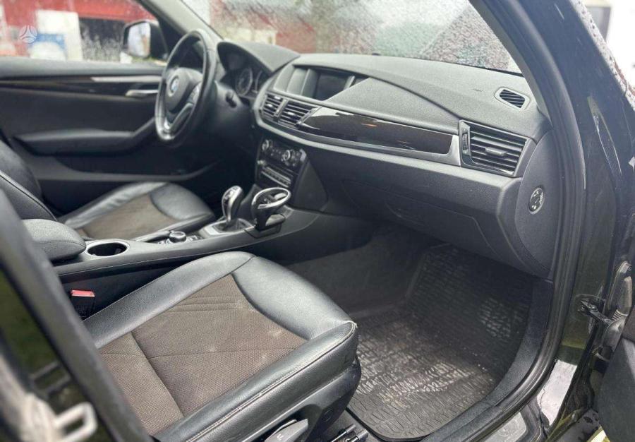 Melns BMW X1 2014 Viļņa, ar dzinēja tilpumu 2.00 L un nobraukumu 204 tūkst. km par 7999 €, foto 13 vietnē AUTOMOTO.COM.LV