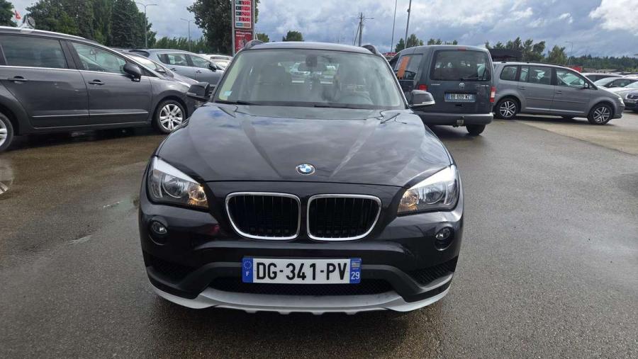 Black BMW X1 2014 in Taurage, with an engine capacity of 2.00 L and mileage of 263 thousand km for 6700 €, photo 17 on AUTOMOTO.COM.LV