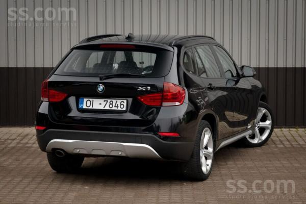 Melns BMW X1 2014 Tukums, ar dzinēja tilpumu 2.00 L un nobraukumu 255 tūkst. km par 10690 €, foto 7 vietnē AUTOMOTO.COM.LV