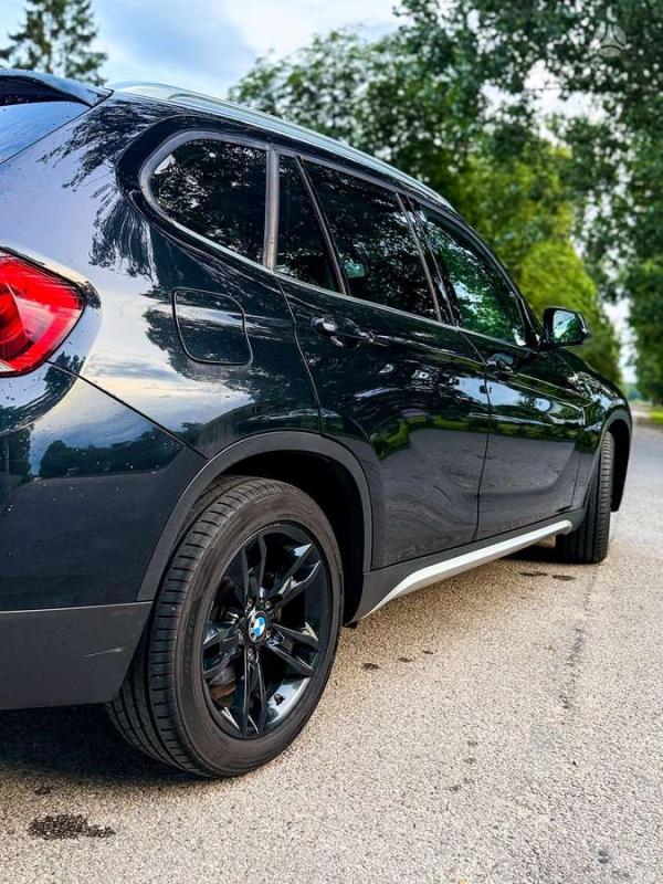 Melns BMW X1 2014 Vilkaviškis, ar dzinēja tilpumu 2.00 L un nobraukumu 254 tūkst. km par 9200 €, foto 2 vietnē AUTOMOTO.COM.LV