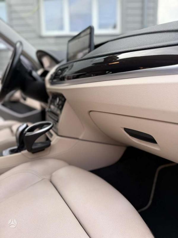 Melns BMW X1 2014 Vilkaviškis, ar dzinēja tilpumu 2.00 L un nobraukumu 254 tūkst. km par 9200 €, foto 5 vietnē AUTOMOTO.COM.LV