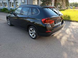 Black BMW X1 2014 in Rokiskis, with an engine capacity of 2.00 L and mileage of 184 thousand km for 6900 €, photo 5 on AUTOMOTO.COM.LV