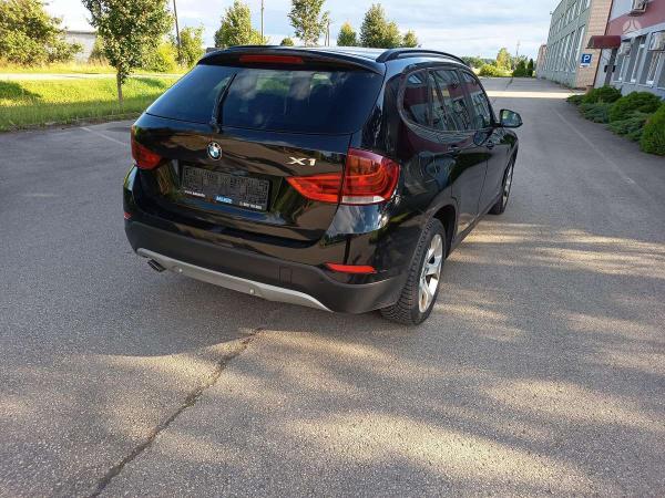 Black BMW X1 2014 in Rokiskis, with an engine capacity of 2.00 L and mileage of 184 thousand km for 6900 €, photo 6 on AUTOMOTO.COM.LV