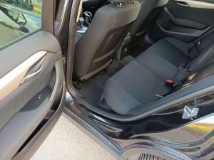 Black BMW X1 2014 in Rokiskis, with an engine capacity of 2.00 L and mileage of 184 thousand km for 6900 €, photo 12 on AUTOMOTO.COM.LV