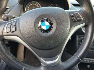 Black BMW X1 2014 in Rokiskis, with an engine capacity of 2.00 L and mileage of 184 thousand km for 6900 €, photo 15 on AUTOMOTO.COM.LV